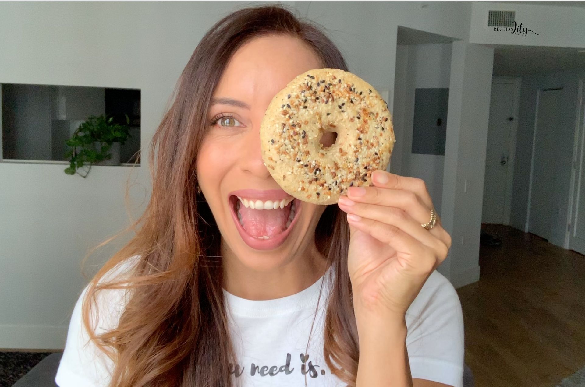 Pan bagel con dos ingredientes - Recetas Lily